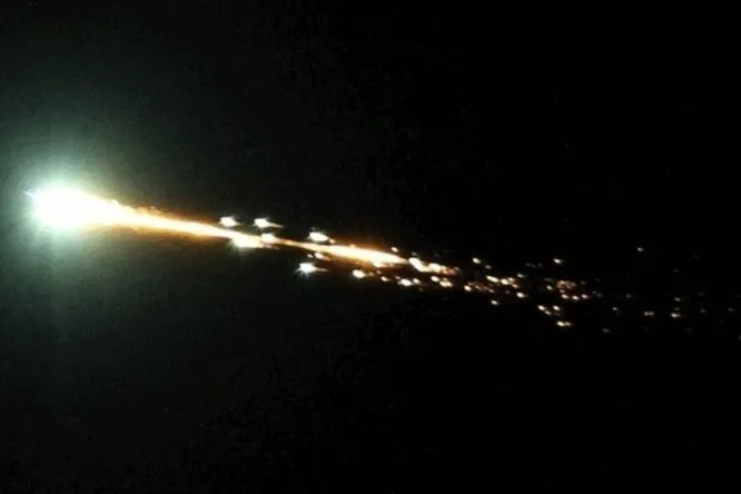 Mysterious fireball in Sky მეტი ავსტრალიაში: სტუმარი ზეცით