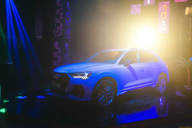 I-Russian Premier ye-Audi Q3 entsha 1157_3