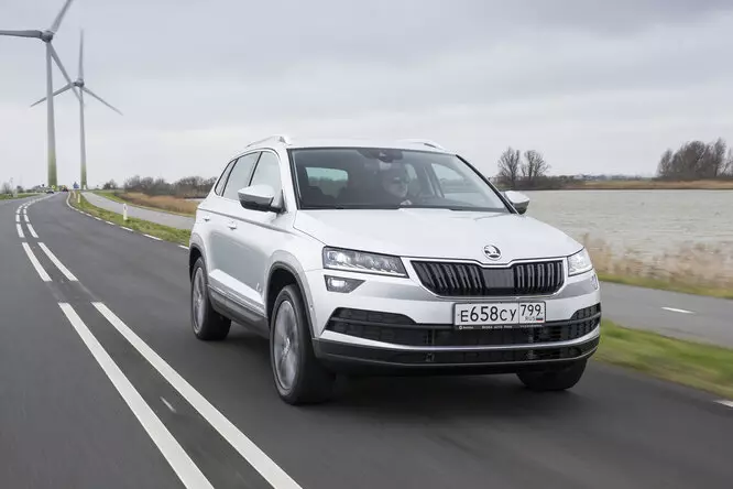 Più facile di Lego: test Skoda Karoq 11707_2