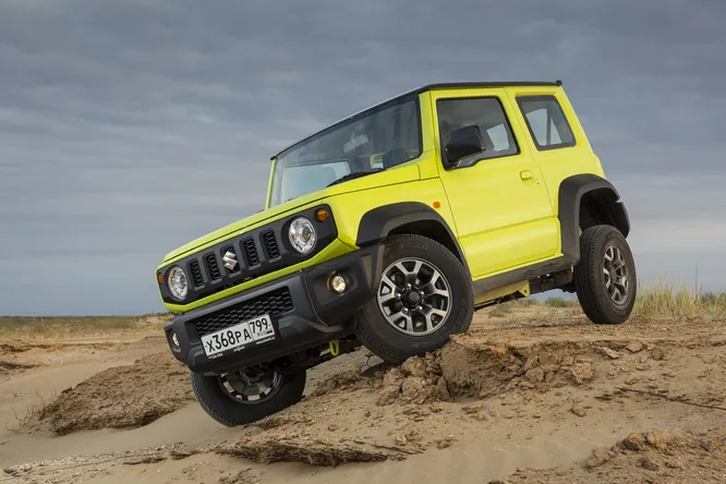 იყავი, როგორც კევინ კოსტნერი: Test Suzuki Jimny