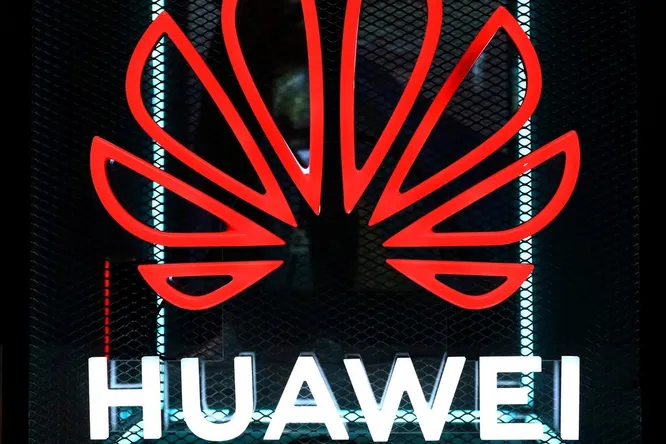 Huawei హార్మొనీ OS లో తన గాడ్జెట్లను అనువదిస్తుంది, కానీ అన్ని కాదు