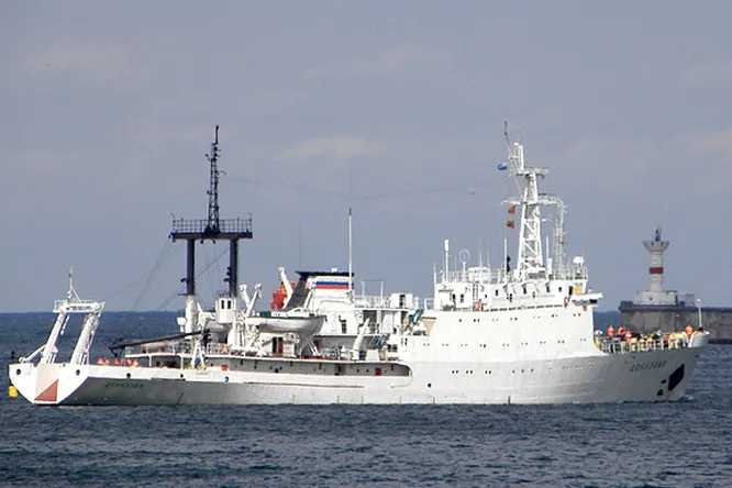 Руските морнари пронајдоа нови острови во црно, медитерански и црвени мориња