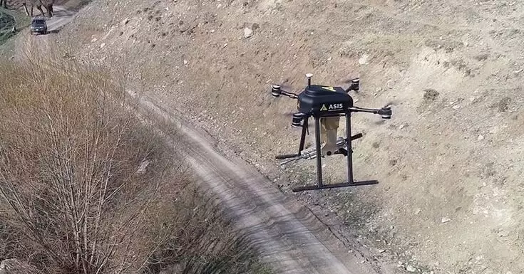 Tirkiye bi firokexaneyek dron a firînê bi makîneyek çêkirî û destpêkirina grenade