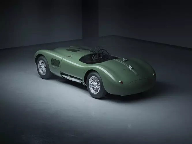 三个化油器和盘式制动器。 Jaguar宣布了70年前的“新”跑车 214450_4