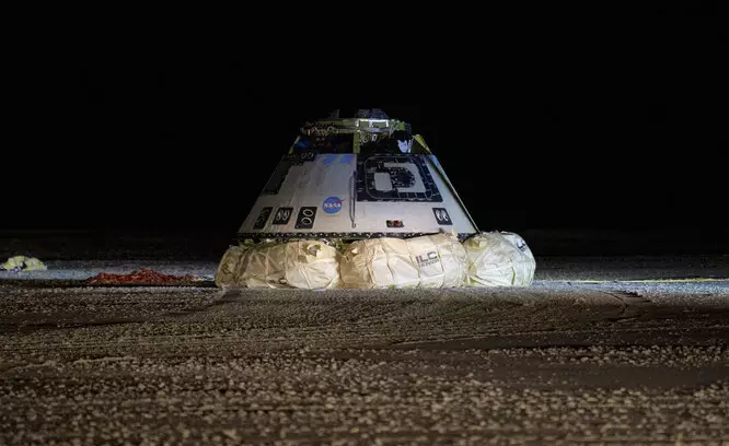 Starliner tulaueleele pe a uma le muamua o le lalaga muamua