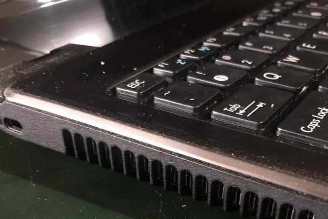 Gadget hygiene: how to clean the laptop from dust