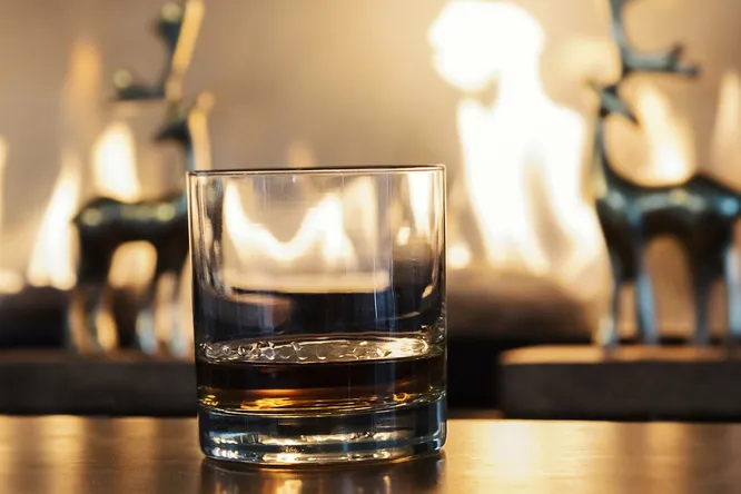 Pleasure drops: how to drink whiskey