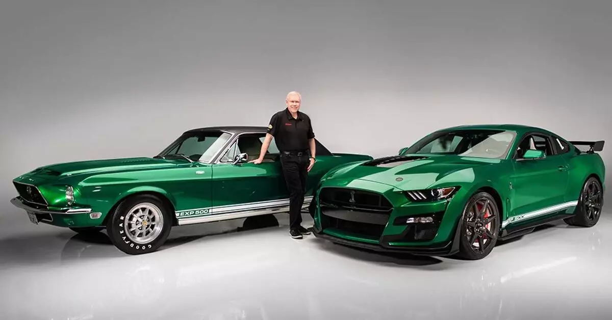 Првата копија од новиот Mustang Shelby GT500 беше посветен на зелениот Шери