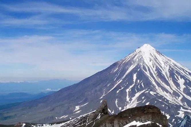 Fleet ya Pacific iliondoa tishio kwa Avalanche Kamchatka.