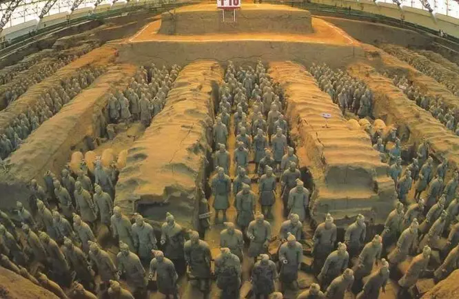 7 faʻafiafiaina mea moni e uiga i le 'au Terracotta Army 312556_3