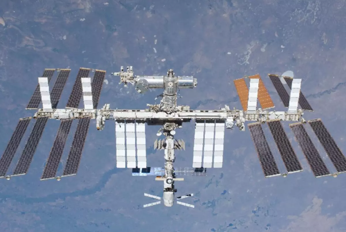 ISS.