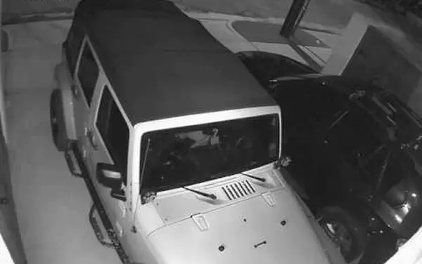 Thief kaaperdatud auto kasutades sülearvuti: Video seire kaamera 333997_5