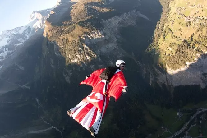 Flying de la munte la prima persoană wingsuit: o joncțiune neașteptată 334318_2