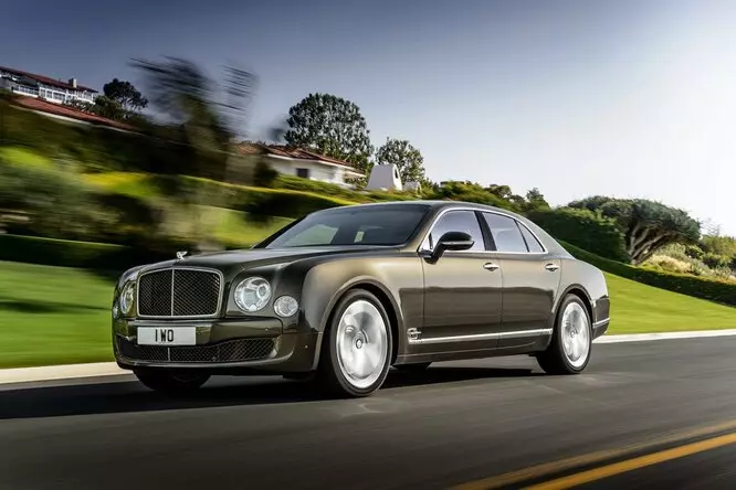 Ychwanegodd Bentley Mulsanne 