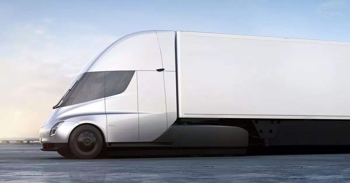 Tesla Hluav Taws Xob Truck Ua Haujlwm: Thawj Video