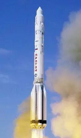 Na 135. sekundi, po začetku, zaradi okvare krmilnih strojev, je bila napetost protonske rakete naključno z japonskim spremljevalcem na krovu