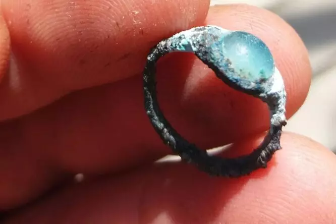 In Israel, found a ring lost 2,000 years ago 337664_2