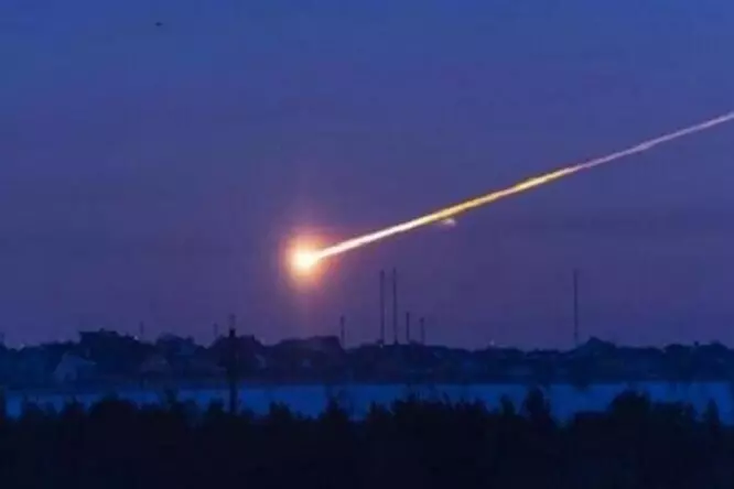 I Siberia, o le meteorite pa'ū i tafatafa o le taulaga o le mesanogosky 343388_2