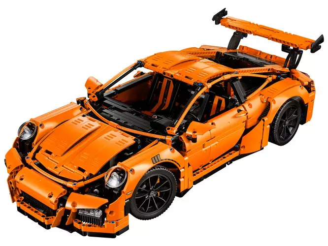 10 LEGO Technic mašīnas: salīdziniet dizainerus un reālos prototipus 343604_3