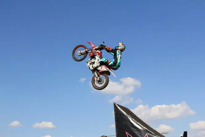 Freestyle motocross