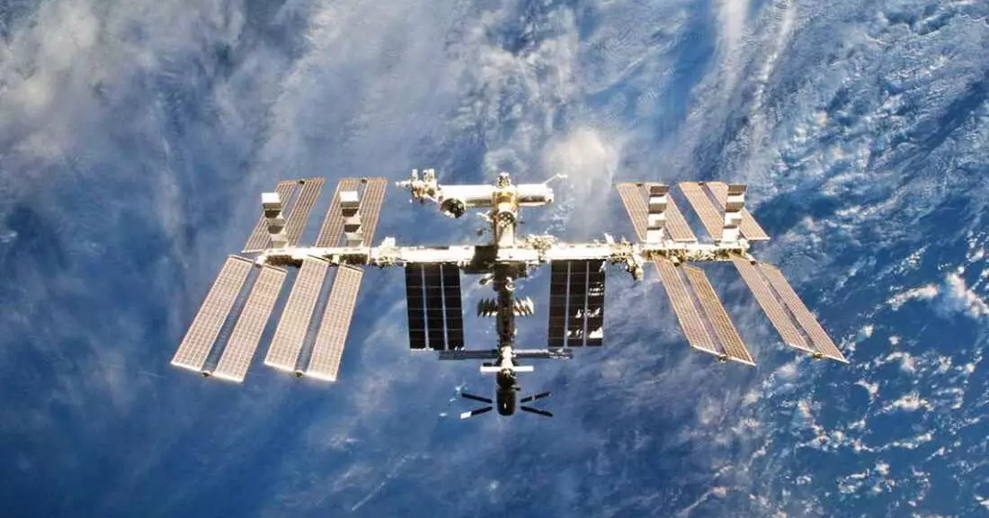 Pevçûnên li ser ISS di lênêrîna Cosmonauts de digirin