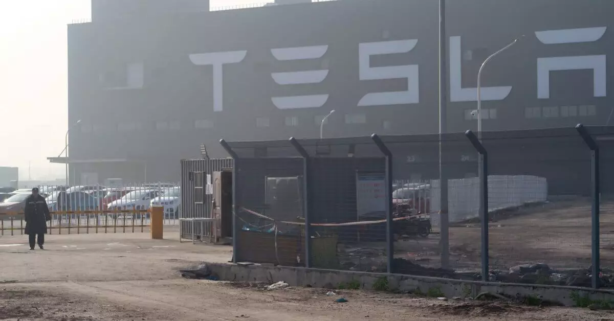 Tesla sispann liberasyon an nan modèl 3 akòz coronavirus