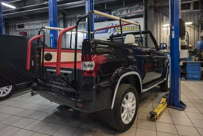 Oroszországban fordult UAZ Patriot-t egy felvonulhatóvá 4484_3